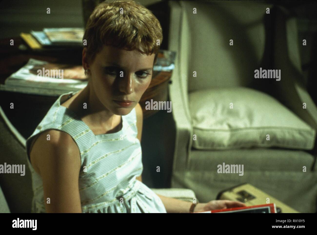 Mia farrow rosemary's baby hi-res stock photography and images - Alamy