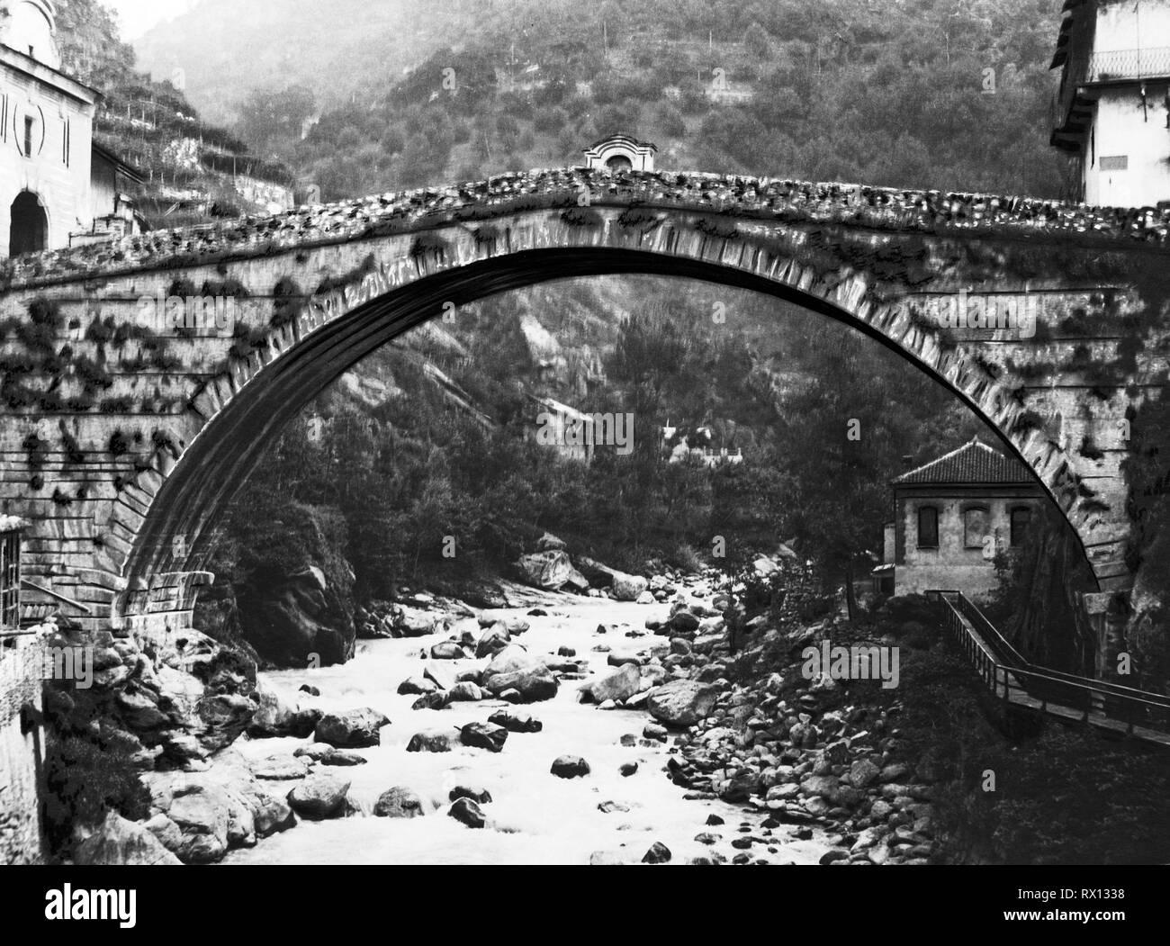 Pont san martin hi-res stock photography and images - Alamy