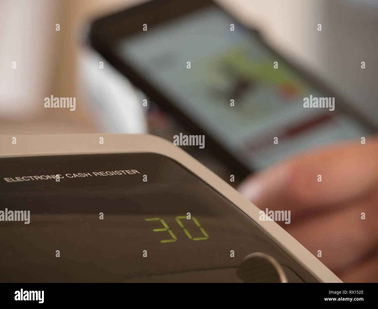 Rfid payment hi-res stock photography and images - Alamy