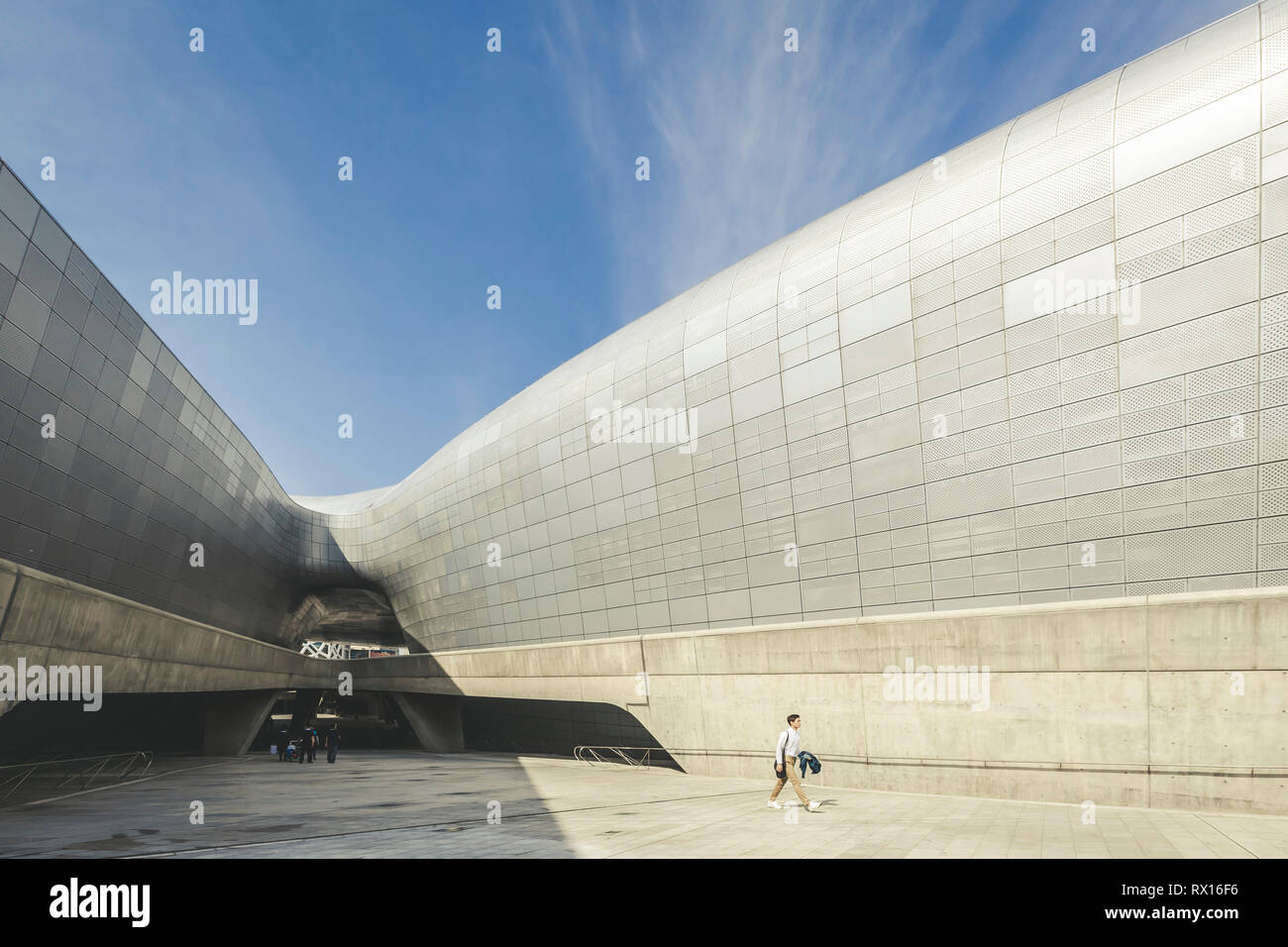 Seoul / South Korea - Sep 24 2015: Dongdaemun Design Plaza (DDP) iconic ...