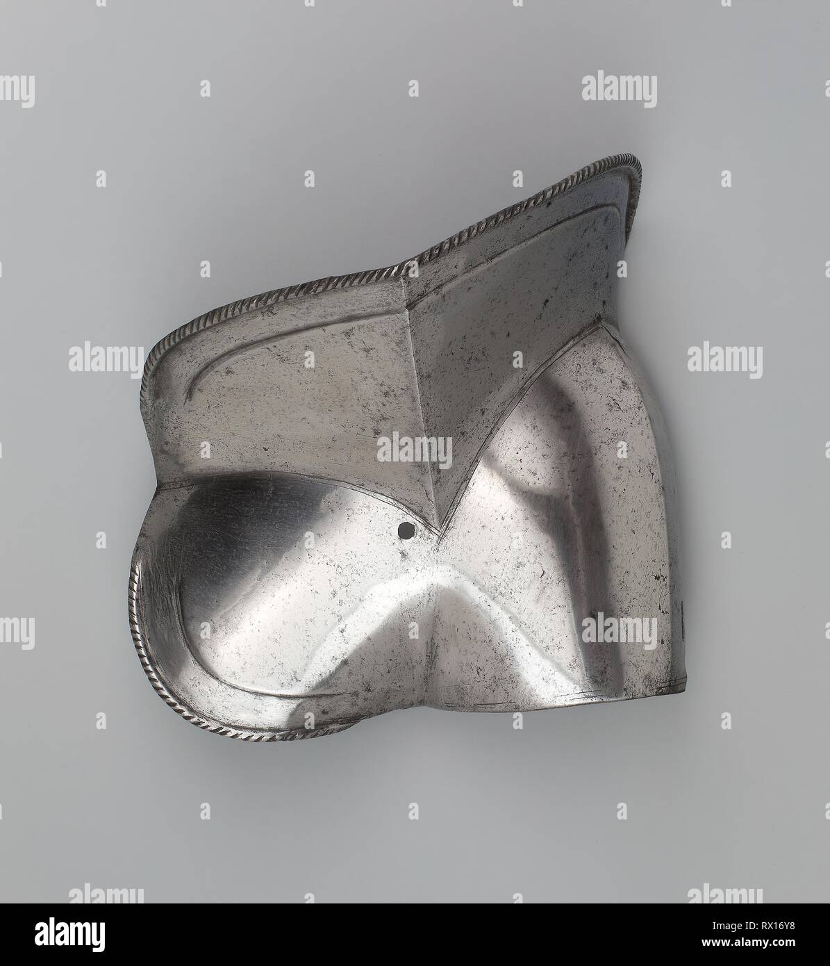 Left pauldron reinforce hi-res stock photography and images - Alamy