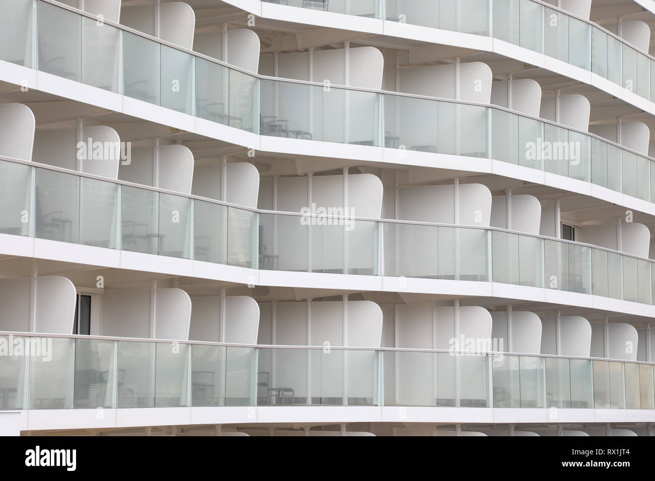 Royal Caribbean’s Ovation of the Seas cruise ship moored at the ...