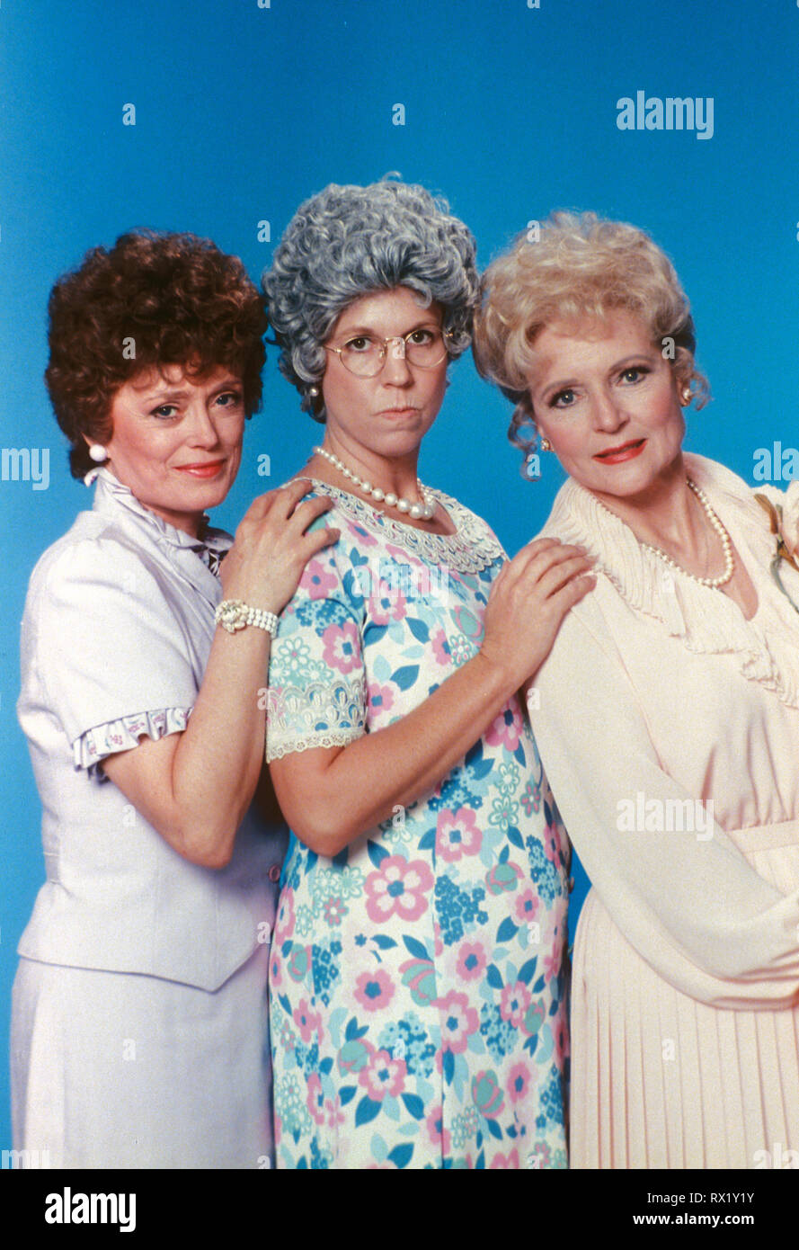 Vicki lawrence betty white hi-res stock photography and images - Alamy Vicki lawrence betty white hi-res stock photography and images - Alamy