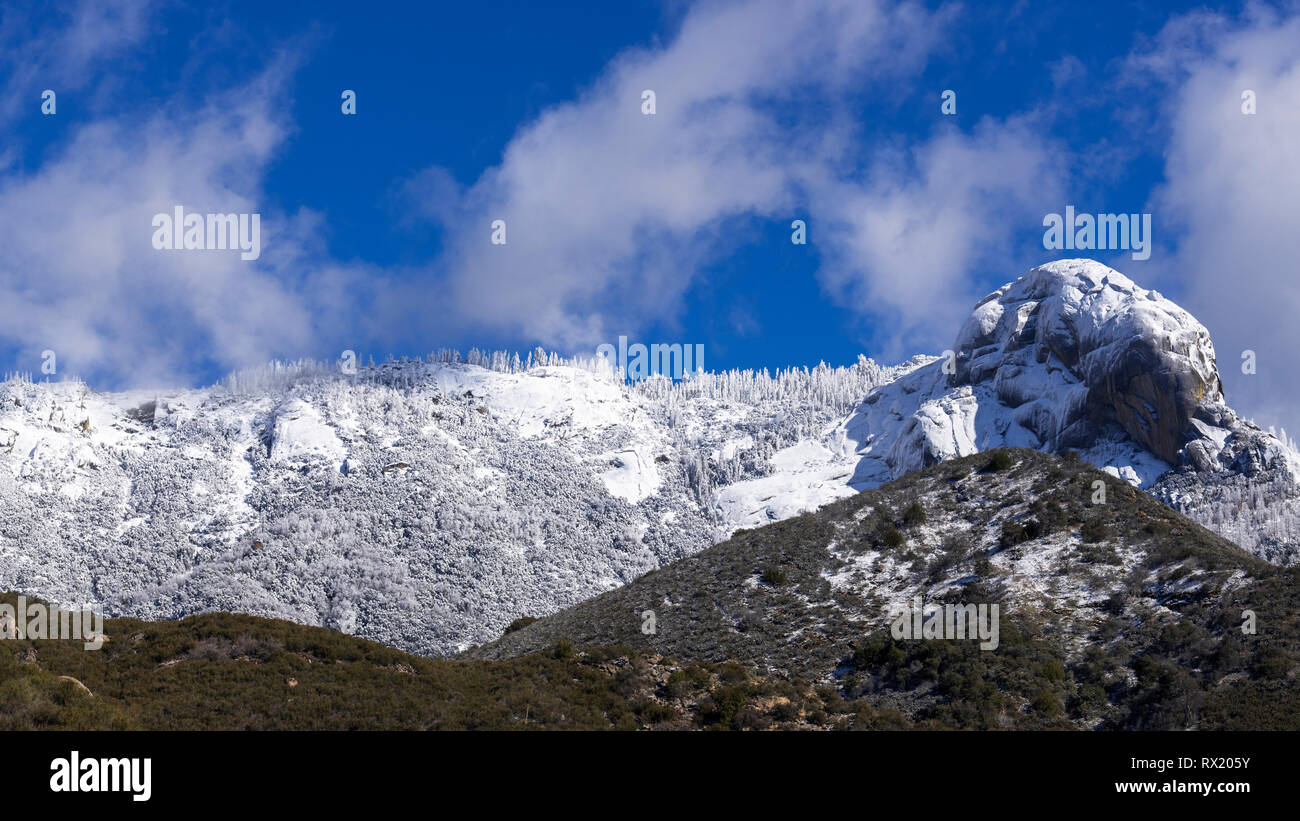 Moro Rock and the Giant Forest after a winter storm, Sequoia National ...