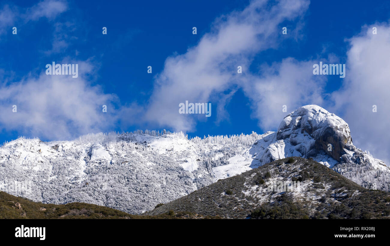 Moro Rock and the Giant Forest after a winter storm, Sequoia National ...