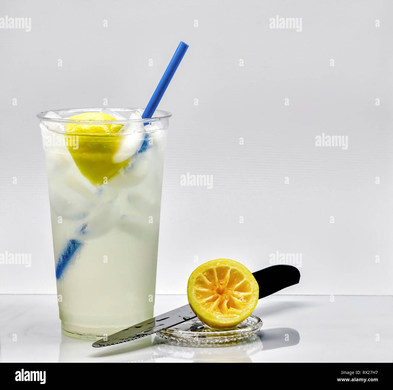 Fresh squeezed lemonade hi-res stock photography and images - Alamy