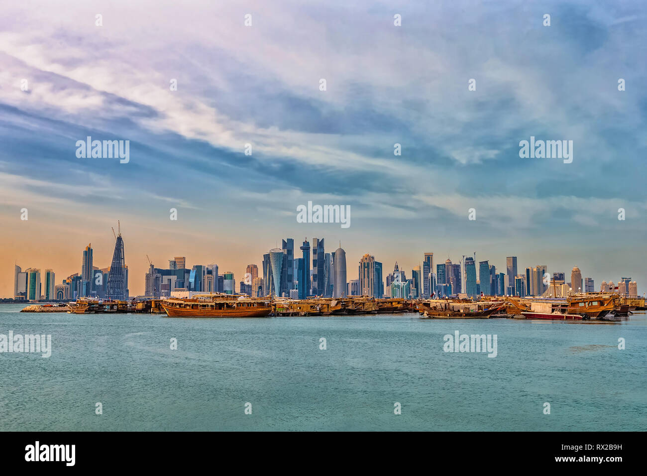 Doha qatar landscape hi-res stock photography and images - Alamy