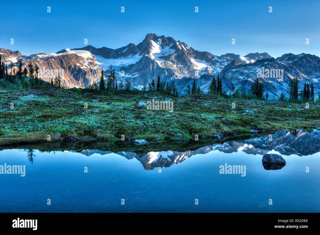 Pass the light hi-res stock photography and images - Alamy