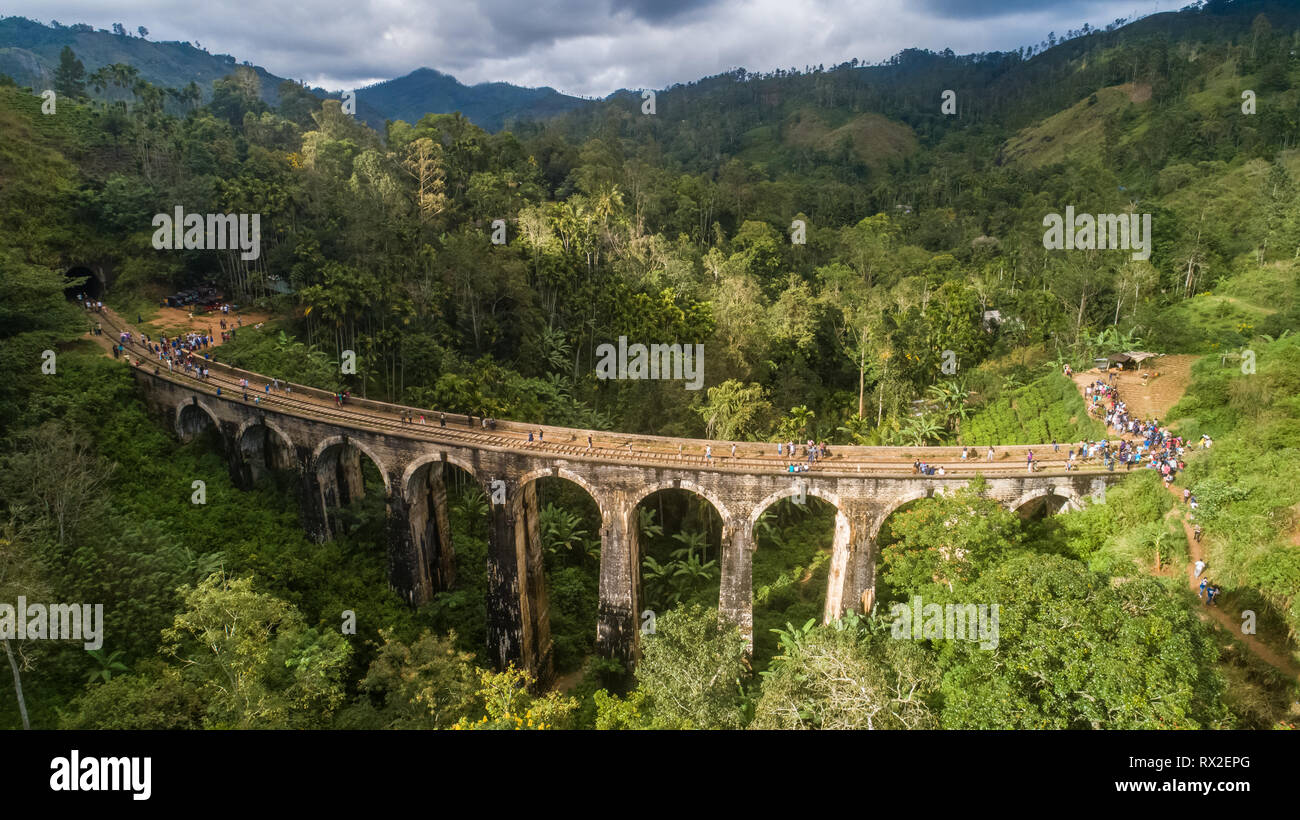 Famous Demodara Nine Arch Bridge. Ella, Sri Lanka Stock Photo - Alamy
