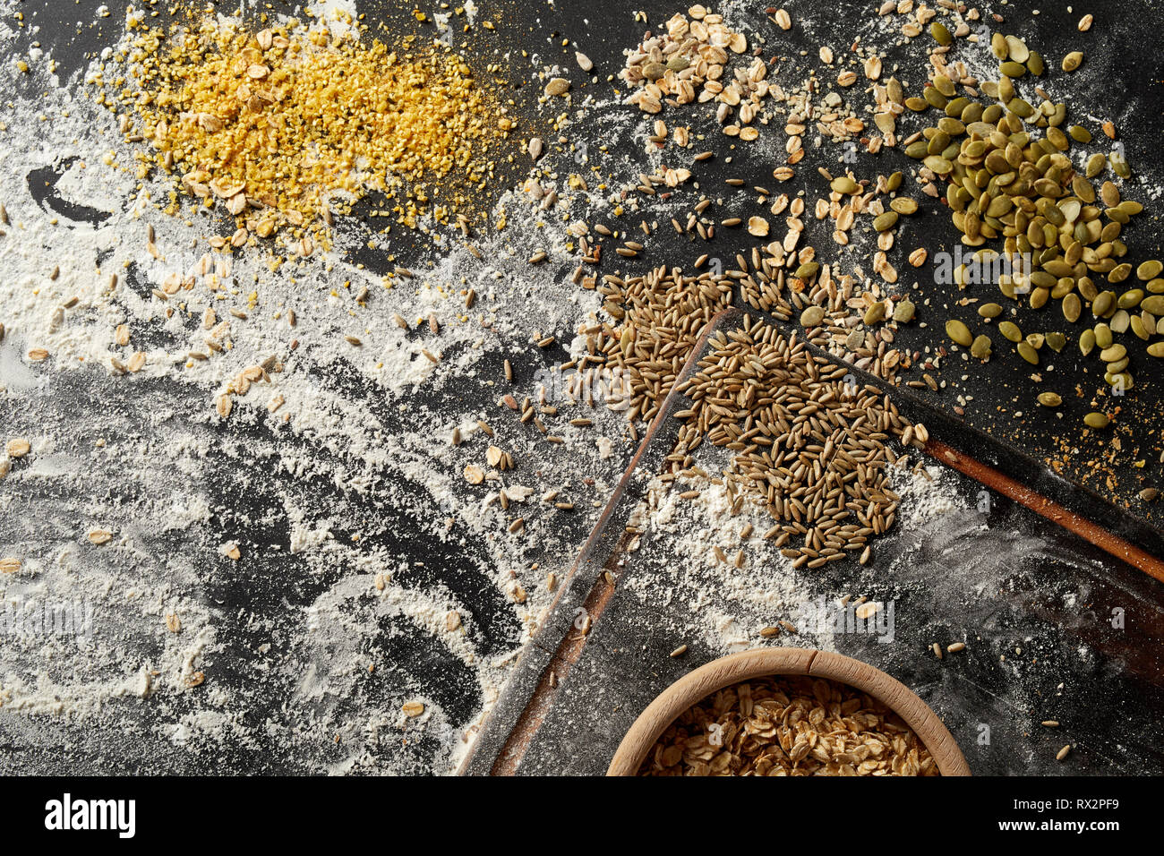 Flour on counter top hi-res stock photography and images - Alamy