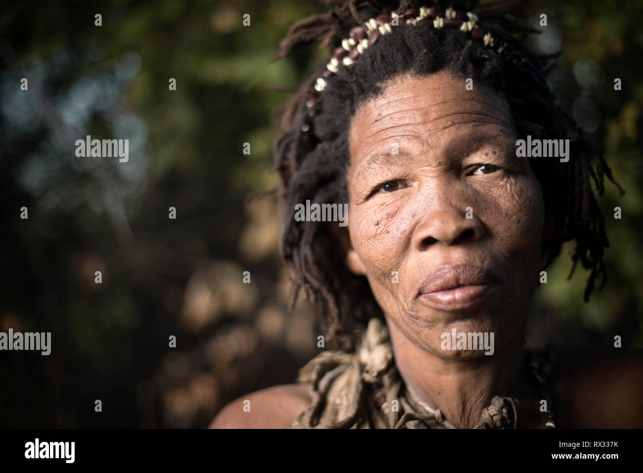 Bushman Woman Namibia High Resolution Stock Photography and Images - Alamy