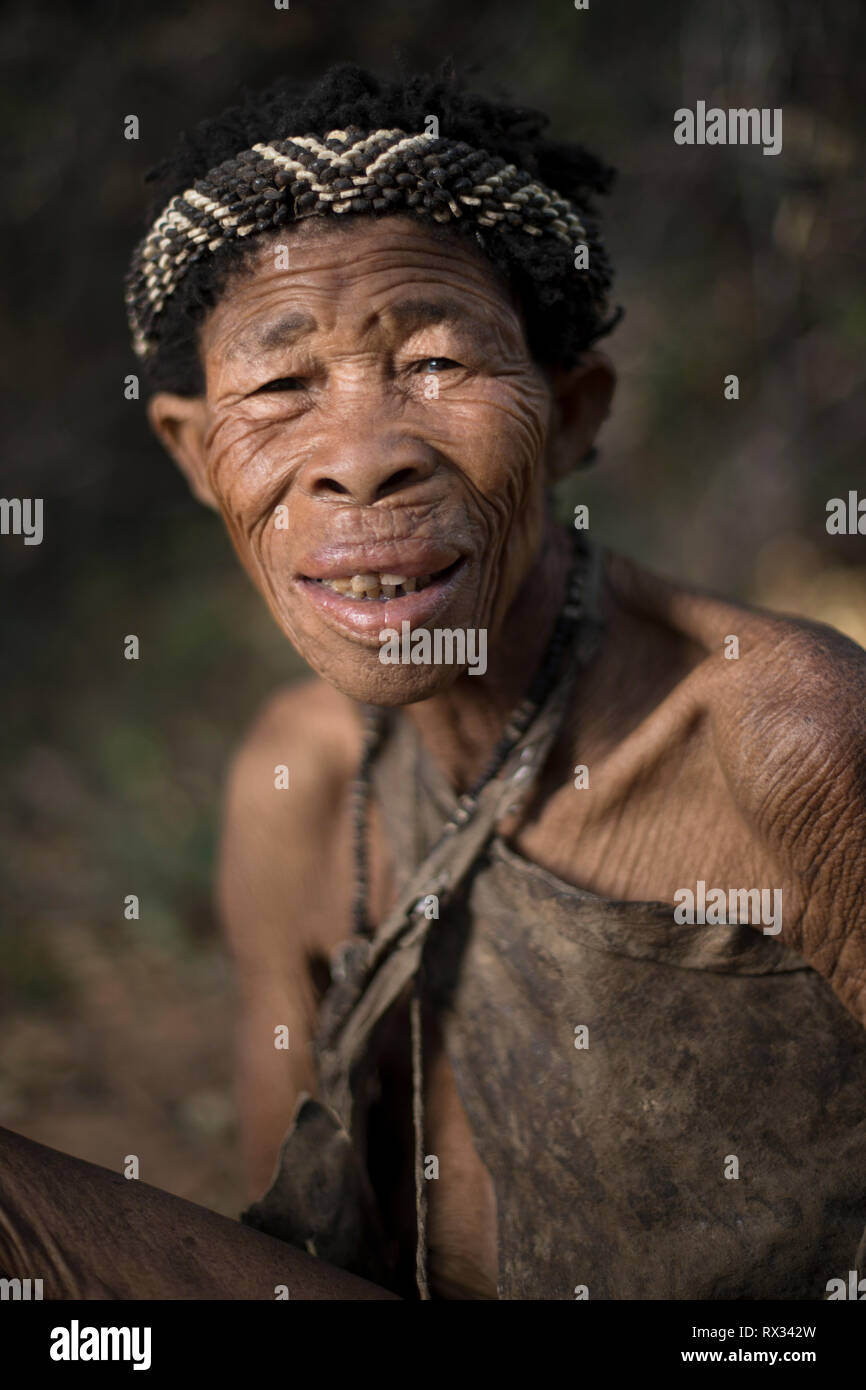 Bushman Woman Namibia High Resolution Stock Photography and Images - Alamy