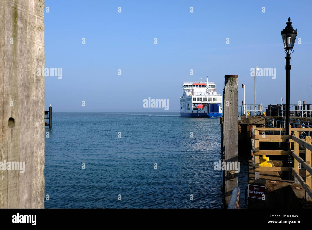 Crossing to lymington hi-res stock photography and images - Alamy