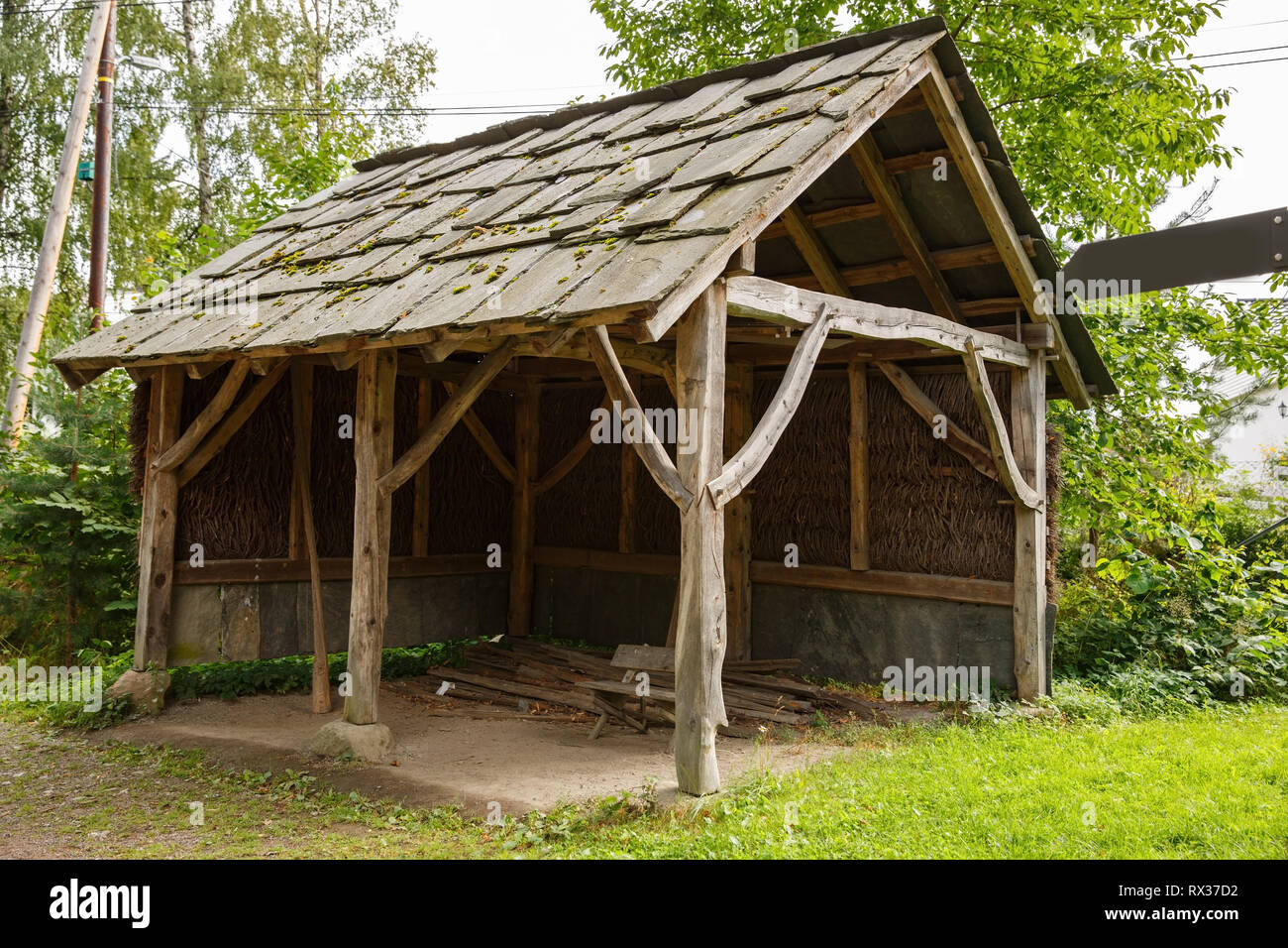 Old wooden farm hi-res stock photography and images - Alamy