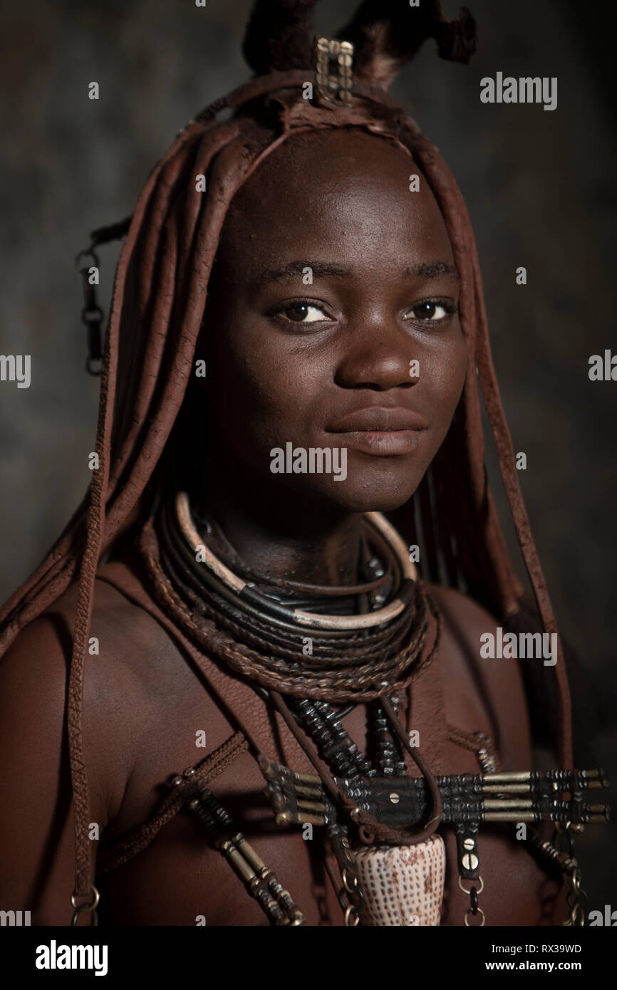 Cultural woman hi-res stock photography and images - Alamy