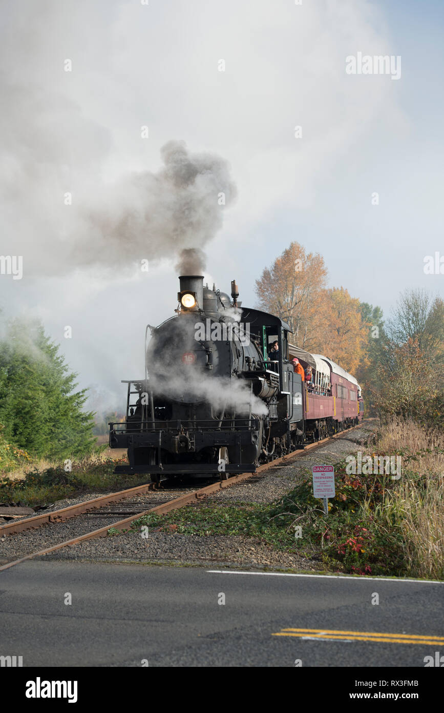 Fall train hi-res stock photography and images - Alamy