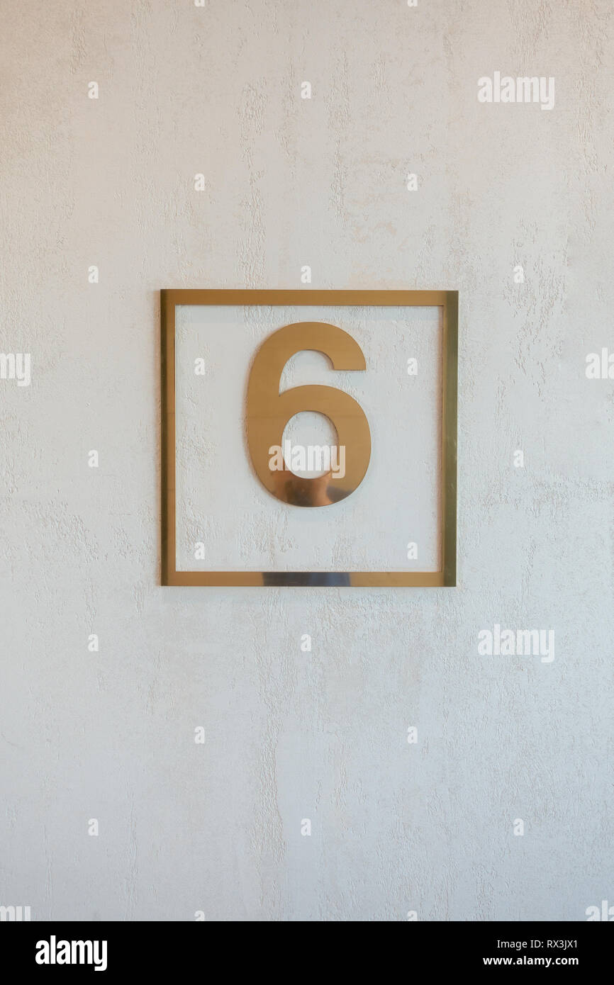 Figure of eight shield hi-res stock photography and images - Alamy