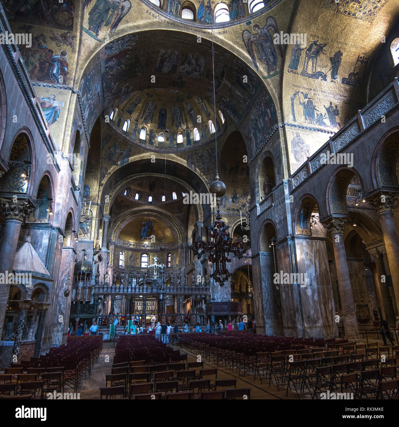 Interior st mark cathedral venice hi-res stock photography and images ...