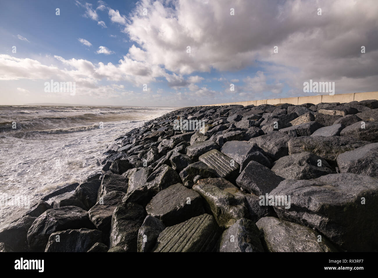Waves hitting coastal defences hi-res stock photography and images - Alamy