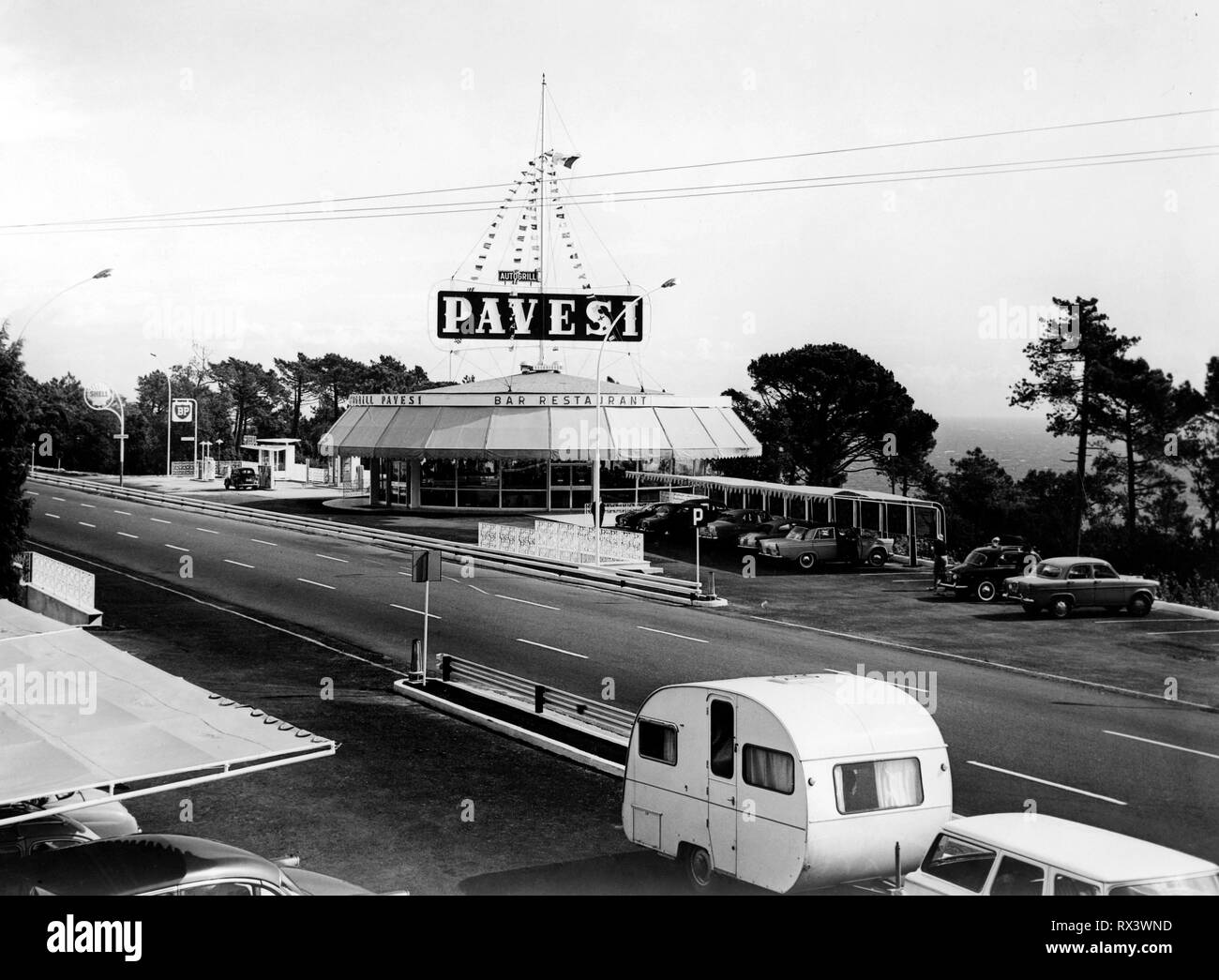 pavesi motorway restaurant Stock Photo - Alamy