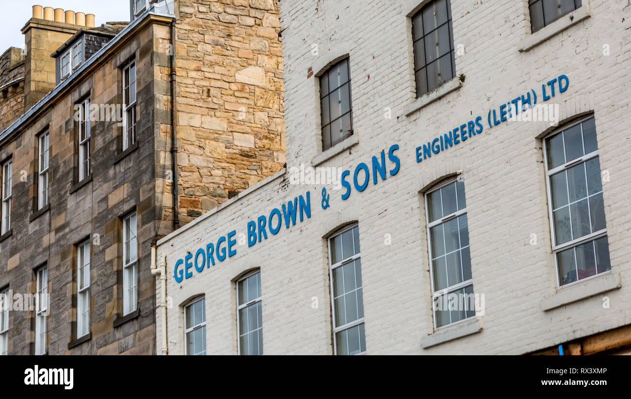 Forth ports hi-res stock photography and images - Alamy