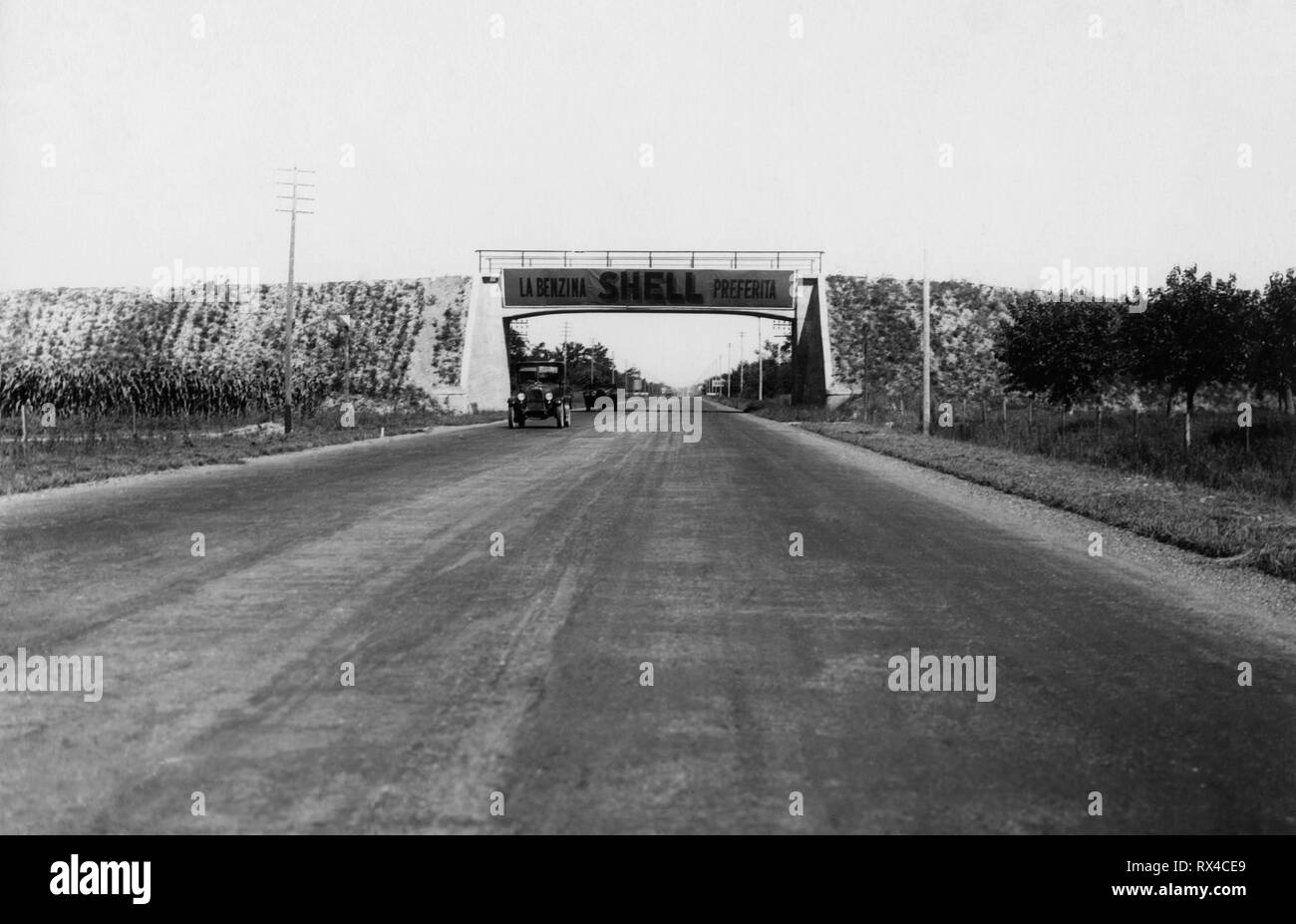 milan-lainate motorway, 1920 Stock Photo - Alamy