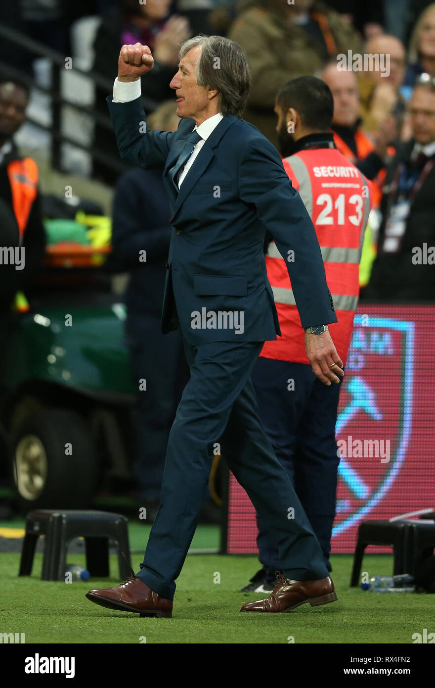 New billy bonds stand hi-res stock photography and images - Alamy