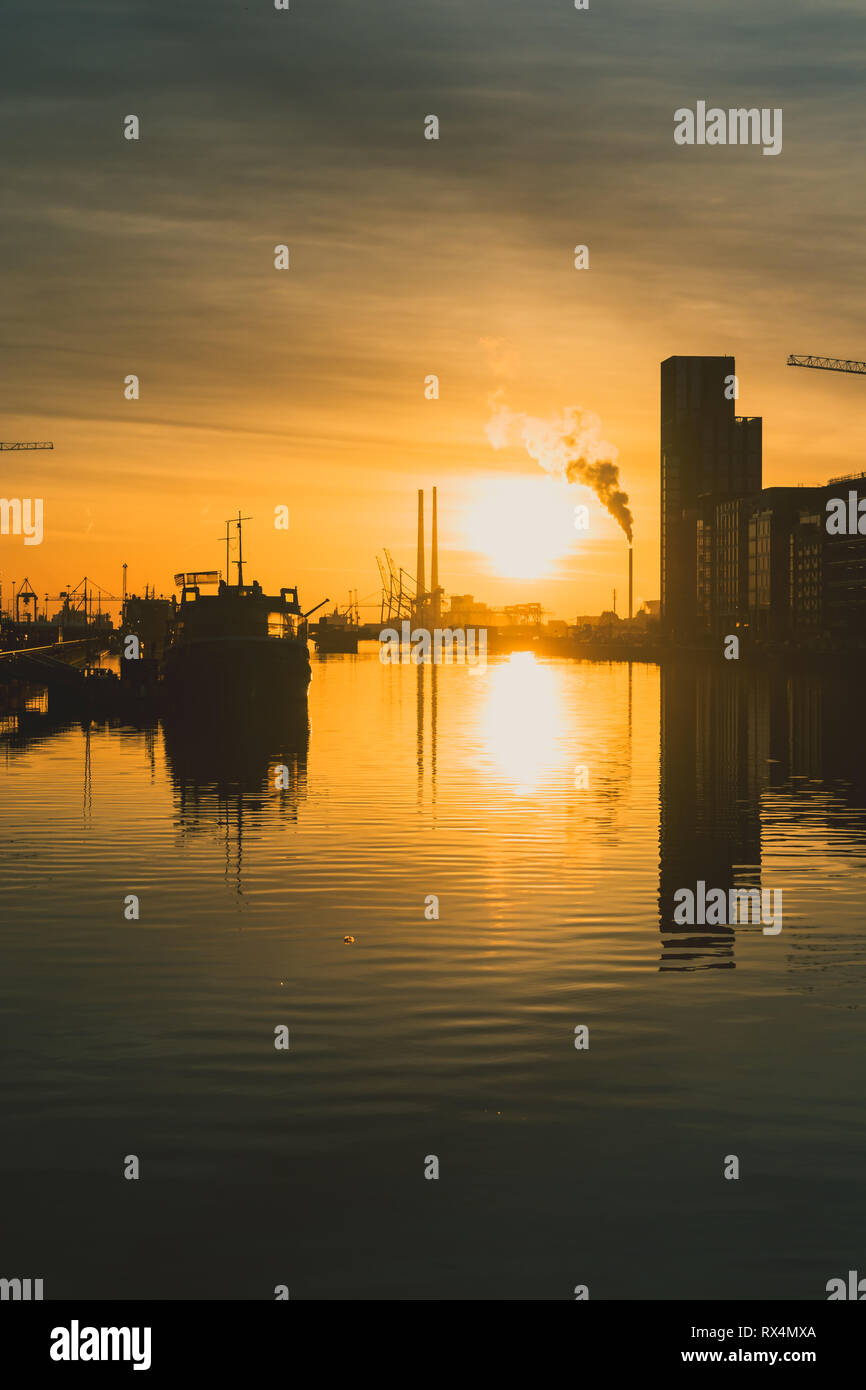 Poolbeg street dublin hi-res stock photography and images - Alamy