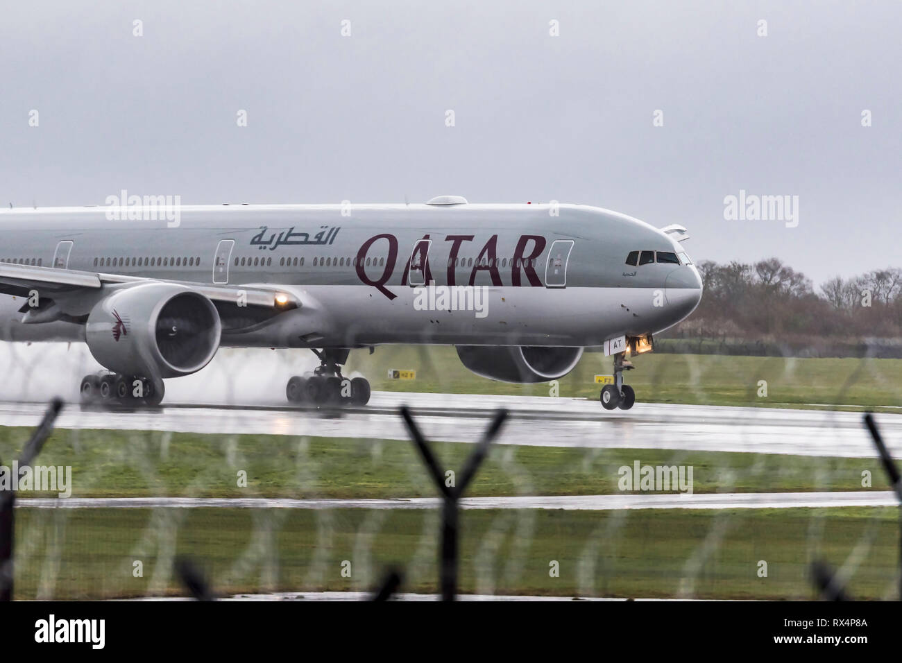 Boeing 777 3dz er hi-res stock photography and images - Alamy