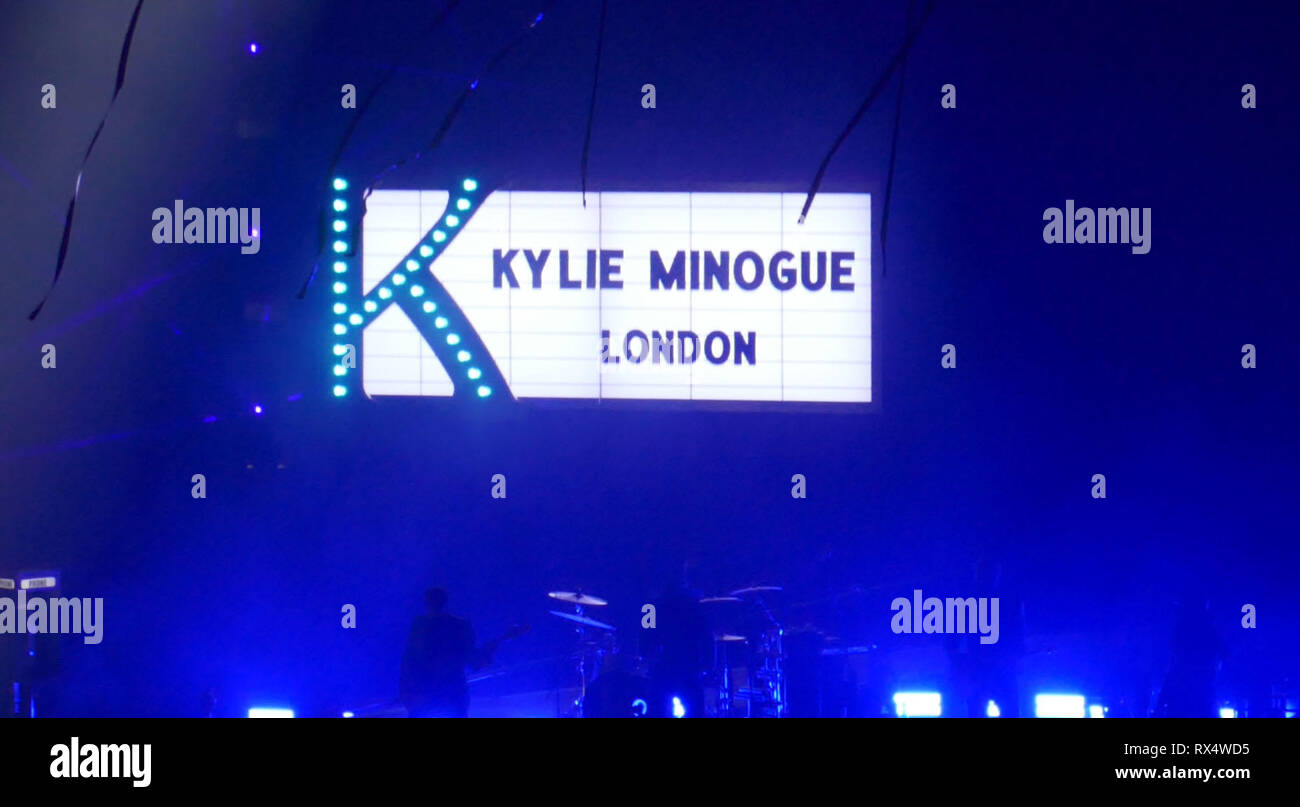 LONDON, ENGLAND - SEPTEMBER 26: Singer Kylie Minogue performs in ...