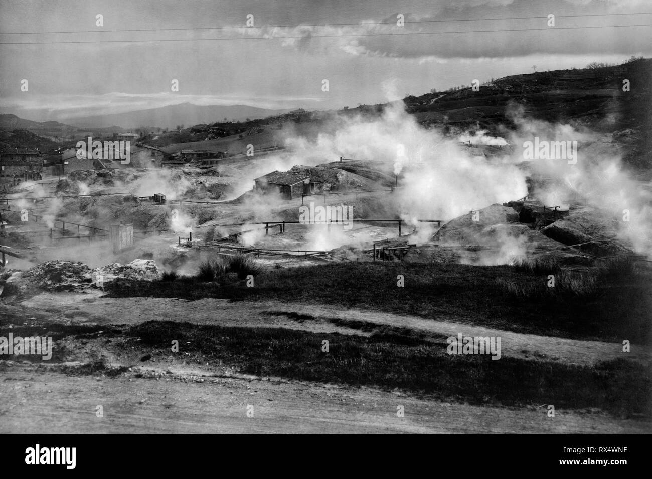 Larderello geothermal hi-res stock photography and images - Alamy