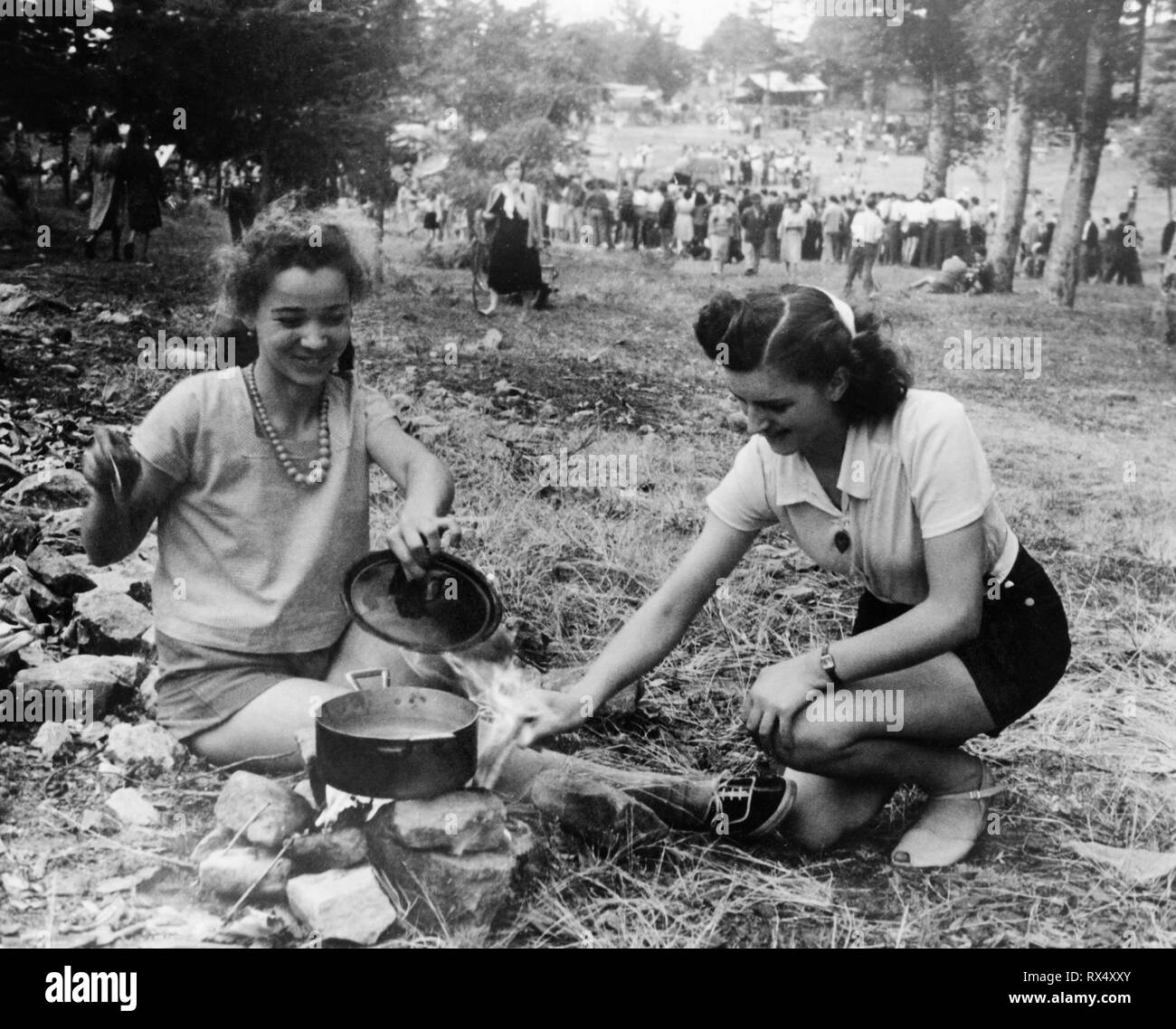 people, annual festival, macchia antonini, tuscany, italy, 1953 Stock ...