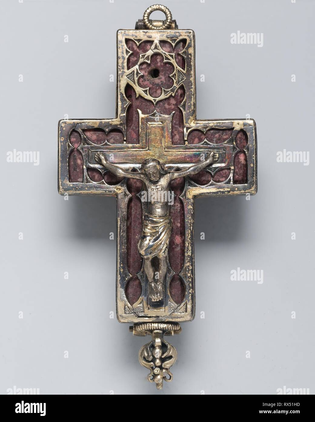 Reliquary pendant hi-res stock photography and images - Alamy