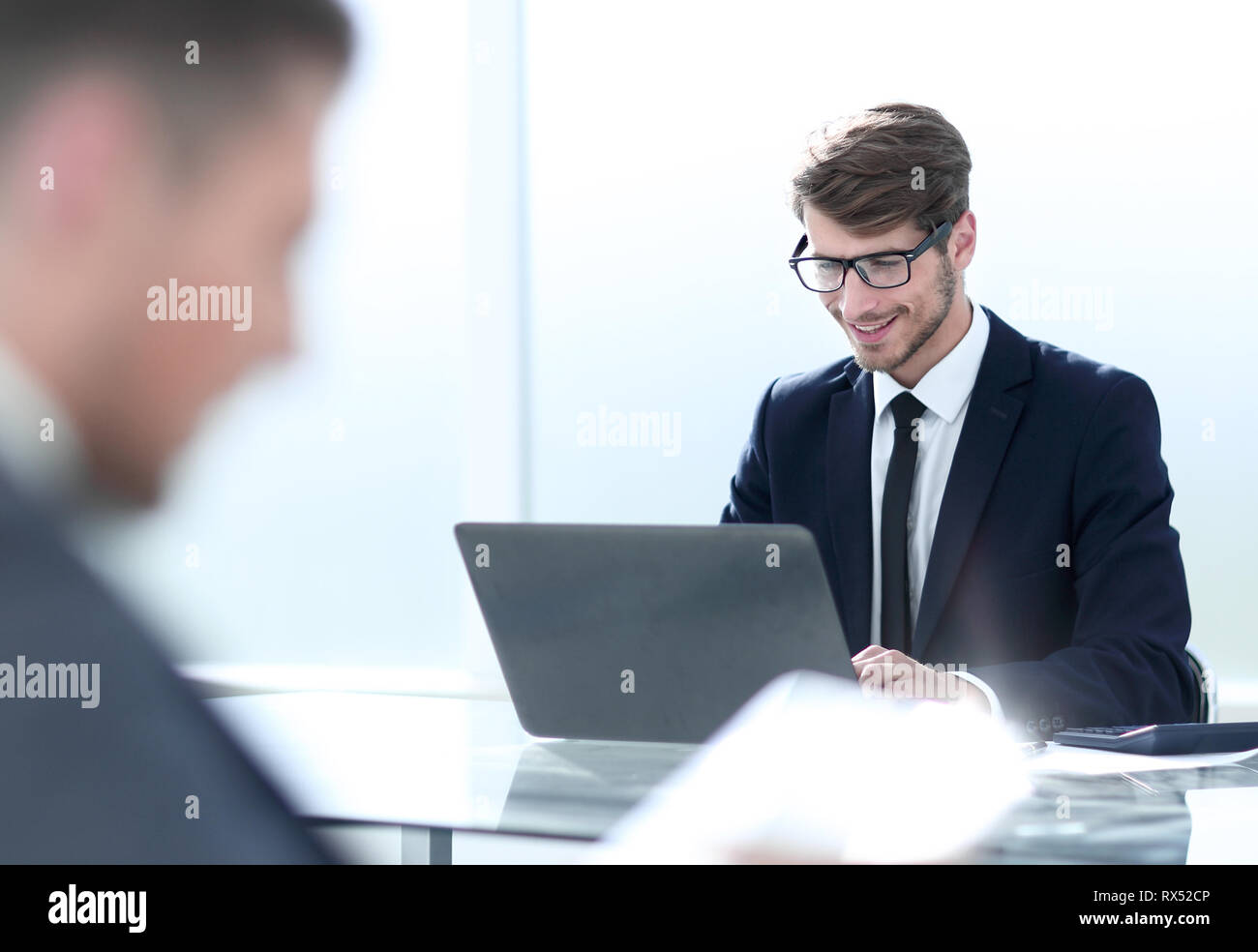 Suit computer class hi-res stock photography and images - Alamy