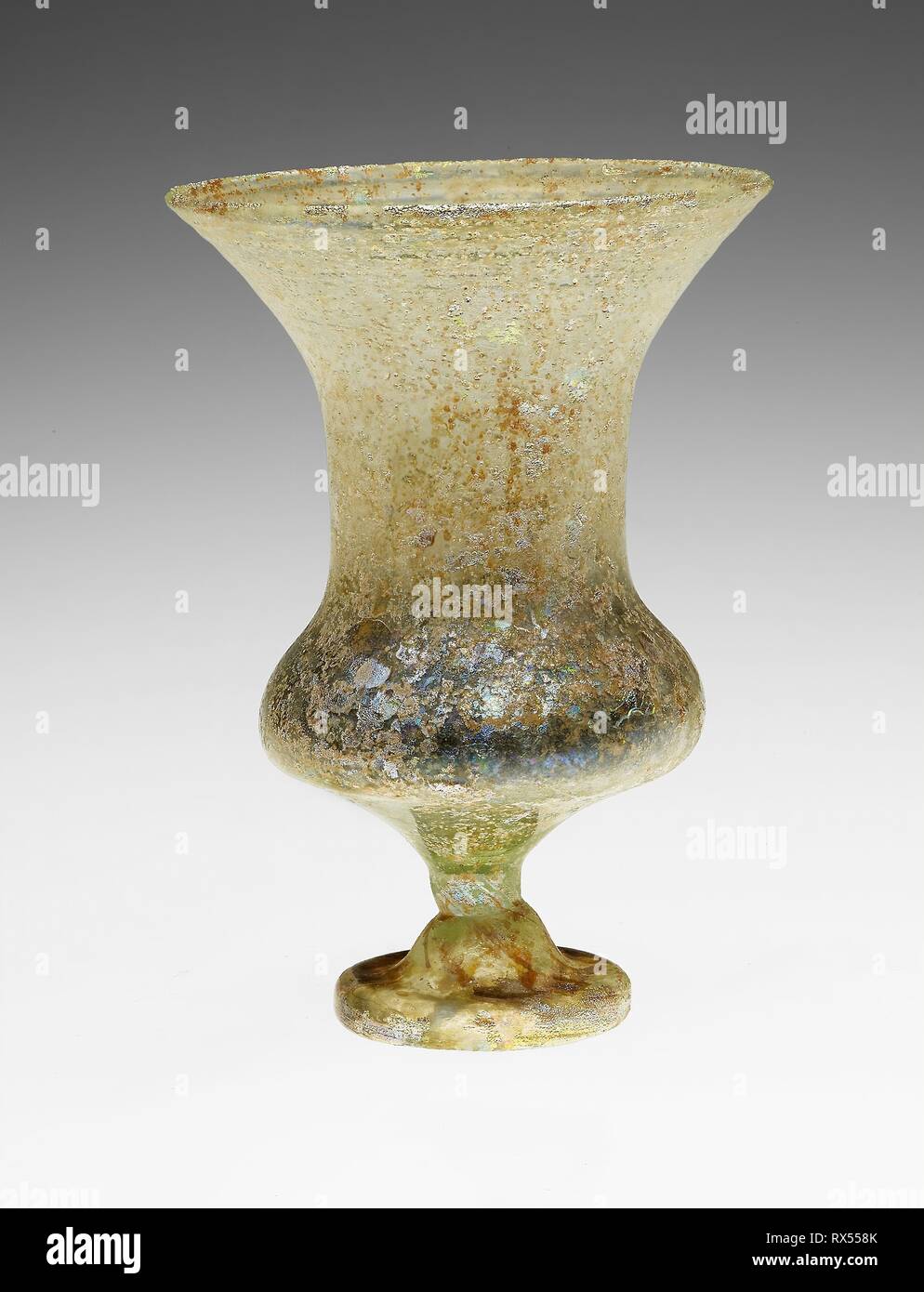 Ancient roman goblet hi-res stock photography and images - Alamy