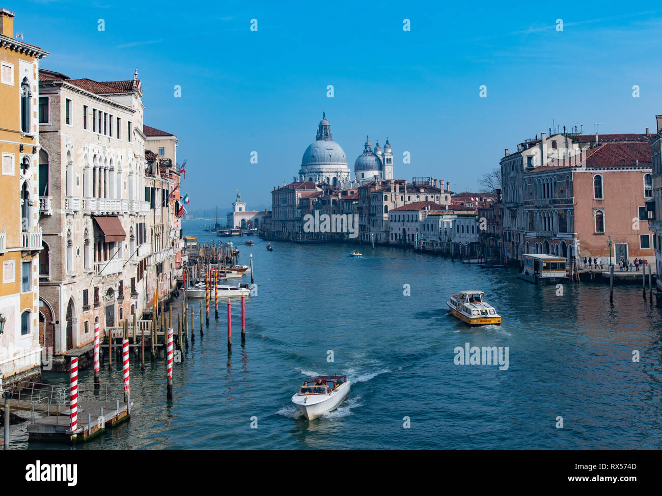 Classic scenes hi-res stock photography and images - Alamy