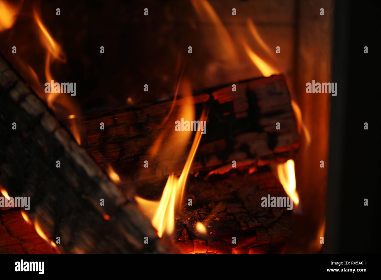 Wood Fire Glow Embers Stock Photo - Alamy