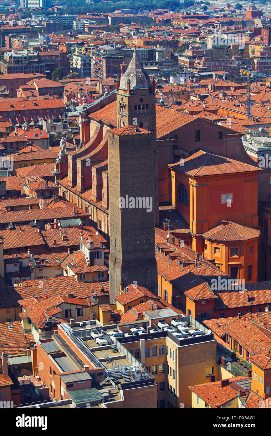 Cityscape of Bologna Italy. Bologna landmarks Stock Photo - Alamy