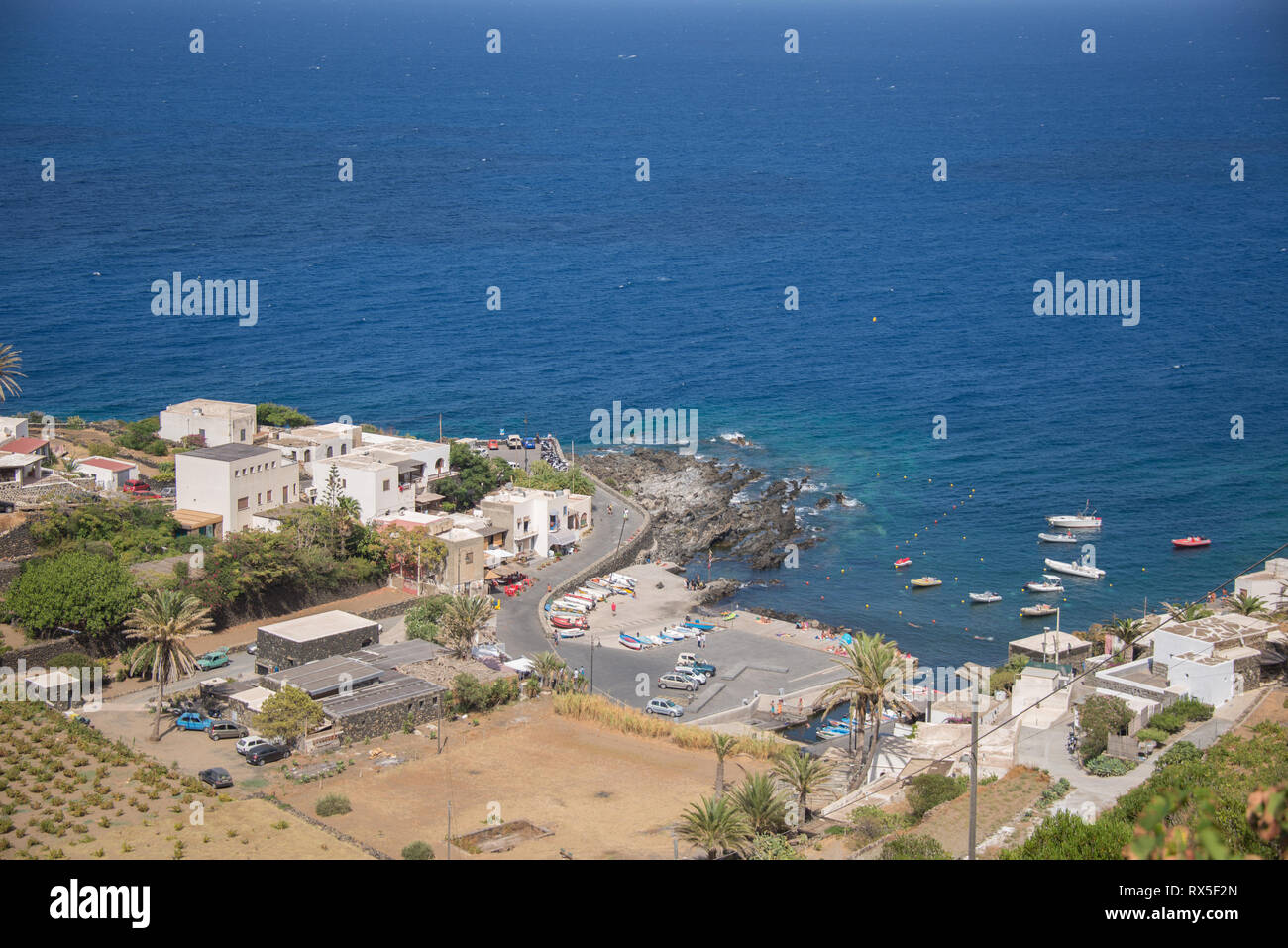 Gadir village hi-res stock photography and images - Alamy