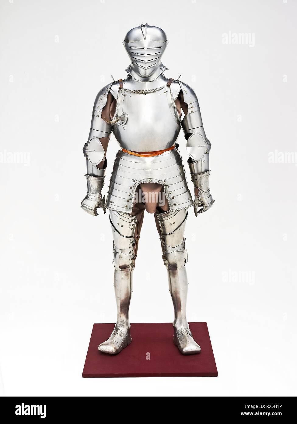 Field Armor. German, Augsburg. Date: 1510-1570. Dimensions: H. 182.9 cm ...