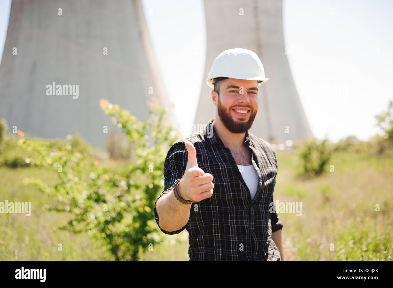 Portrait of an handsome engineer Stock Photo - Alamy