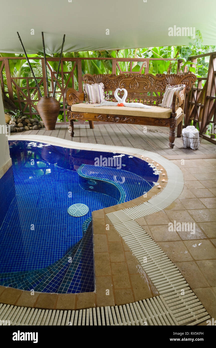 Wooden carved bench hi-res stock photography and images - Alamy