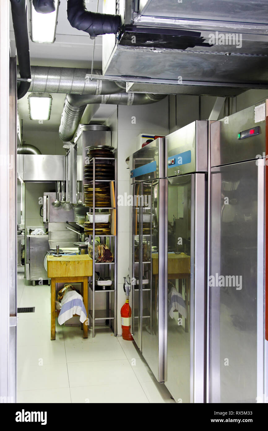 Professional restaurant fridge hi-res stock photography and images - Alamy