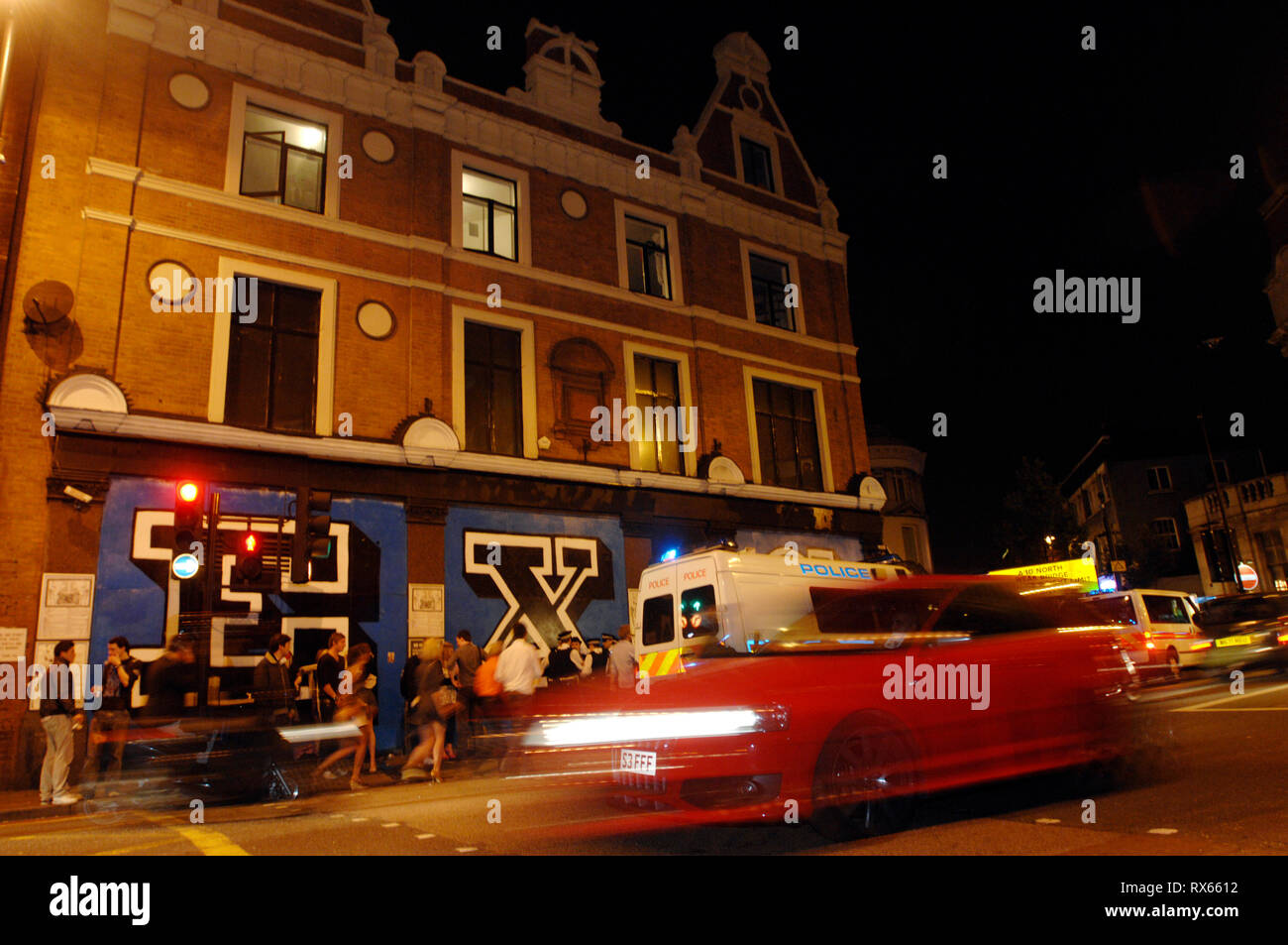 333 mother bar hi-res stock photography and images - Alamy