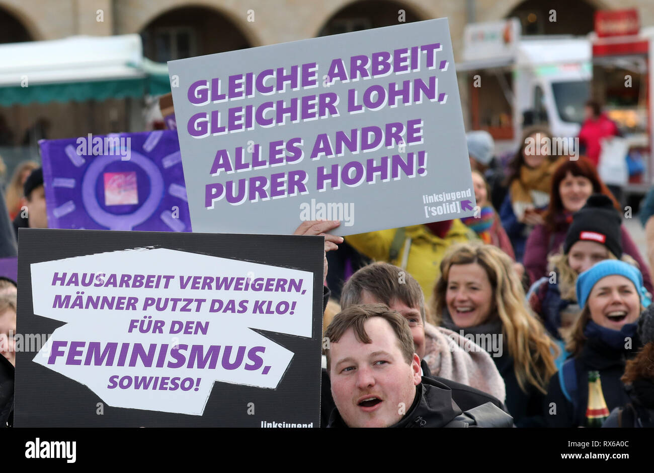 Wages for housework hi-res stock photography and images - Alamy