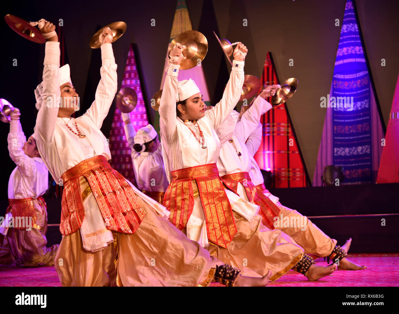 Bhor tal dance hi-res stock photography and images - Alamy
