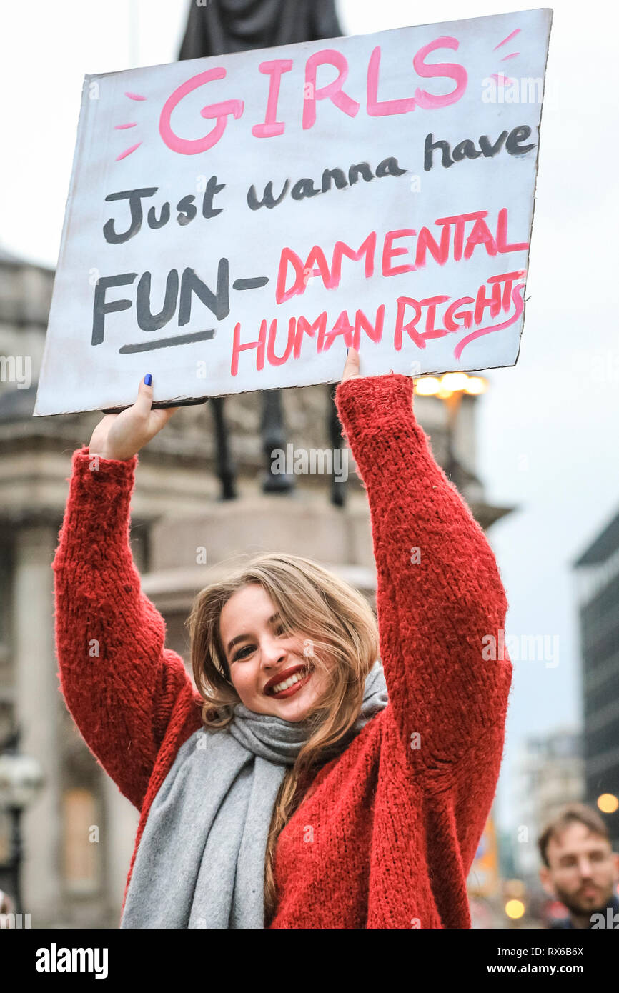 Bank of England, London, UK, 8th Mar 2019. Protesters make their voices ...