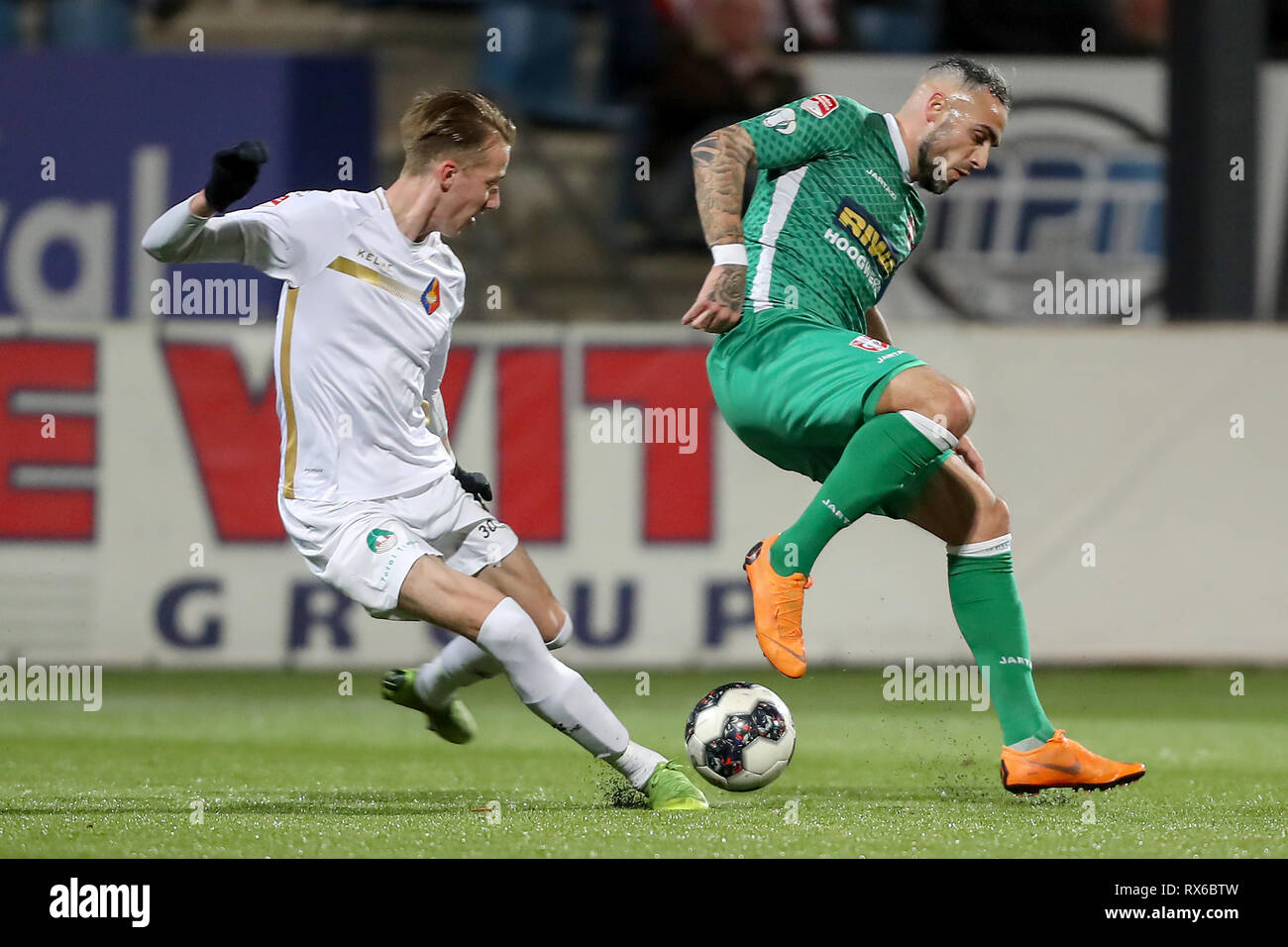 Captain springer hi-res stock photography and images - Alamy