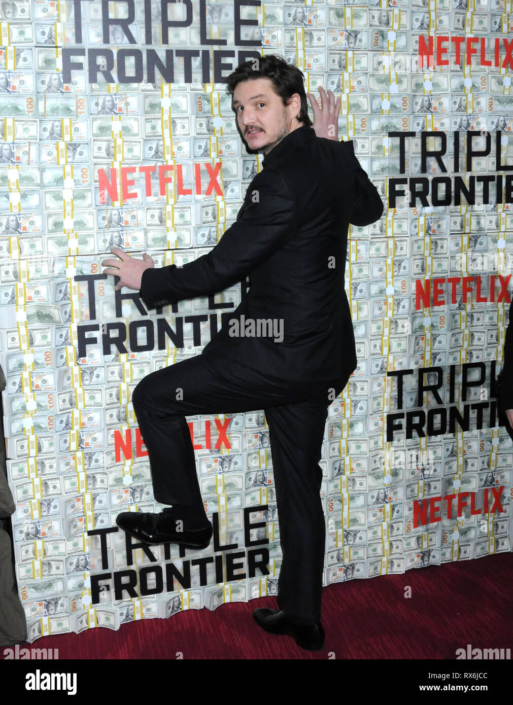 Pedro pascal triple frontier hi-res stock photography and images - Alamy