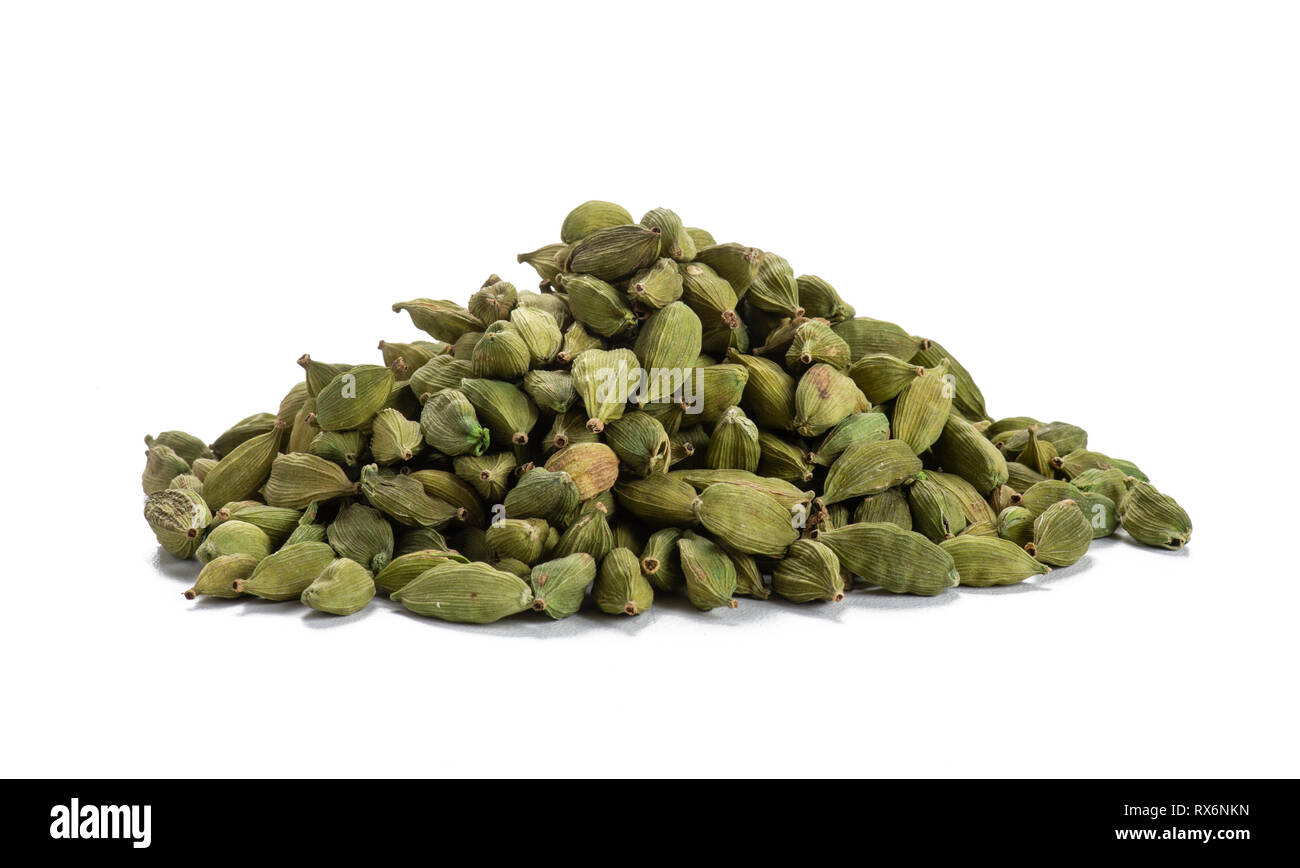 Pile Of Whole Cardamon Stock Photo - Alamy
